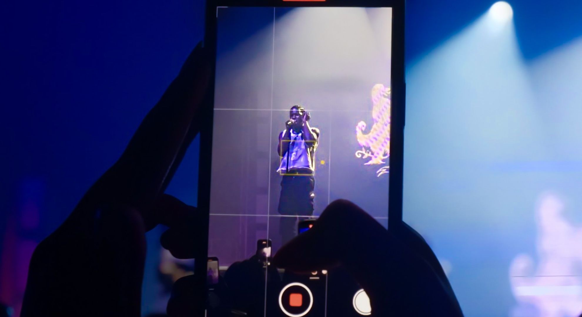 ‘You’re the best part:’ Daniel Caesar returns to Manila for his ...