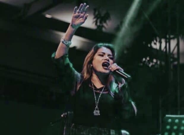 Filipinos mourn the loss of Aegis vocalist Mercy Sunot