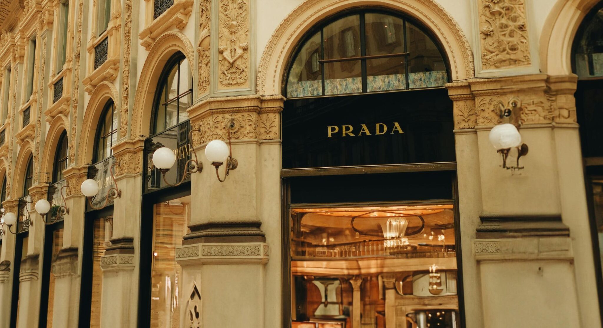 Prada to acquire Versace for €1.25 billion, uniting Italy’s top fashion ...