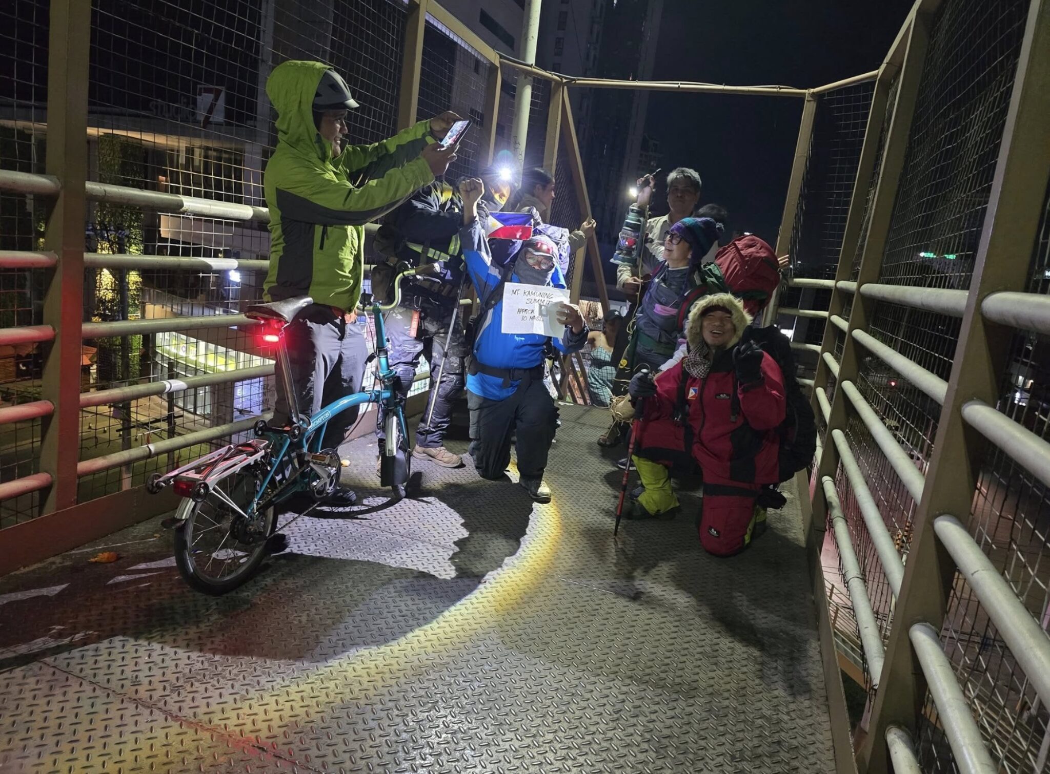 Man goes viral for humorous ‘hiking’ adventure in celebration of April ...