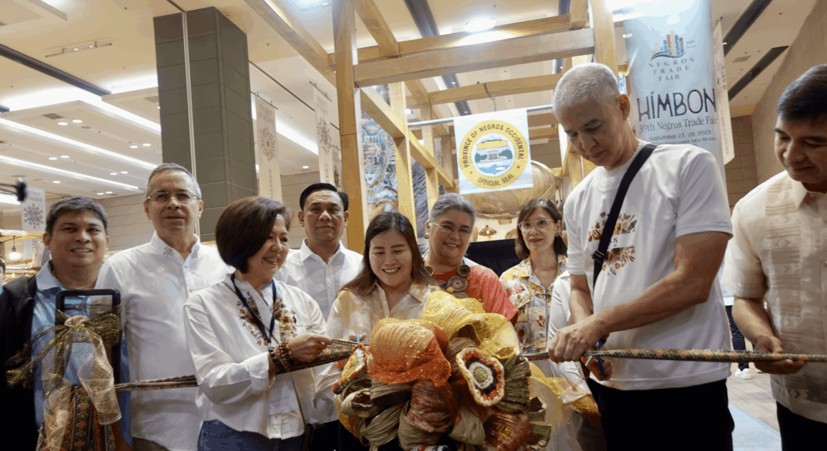 Jayvhot G takes the internet by storm with 'Dyosa' cover, claps back at ...