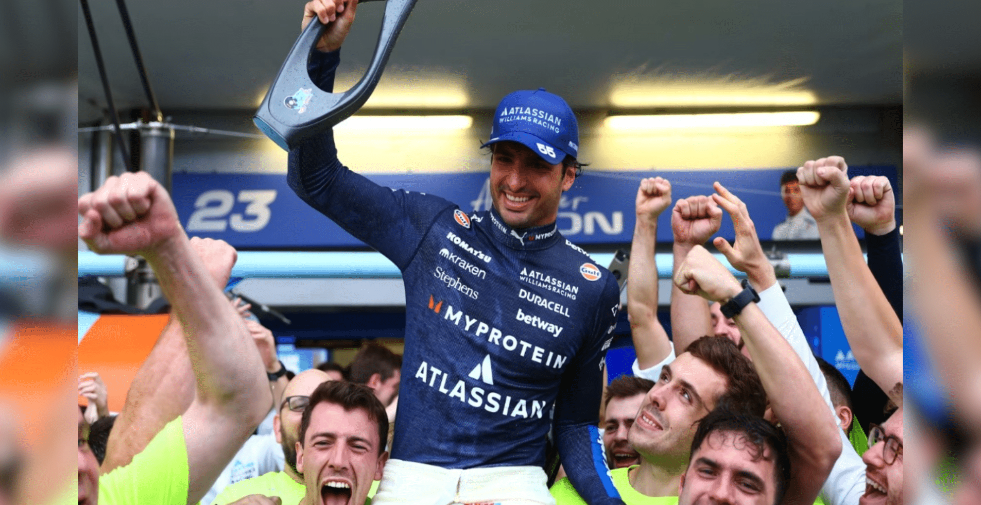 'Smosh' cast Shayne Topp and Courtney Miller share wedding photos on ...