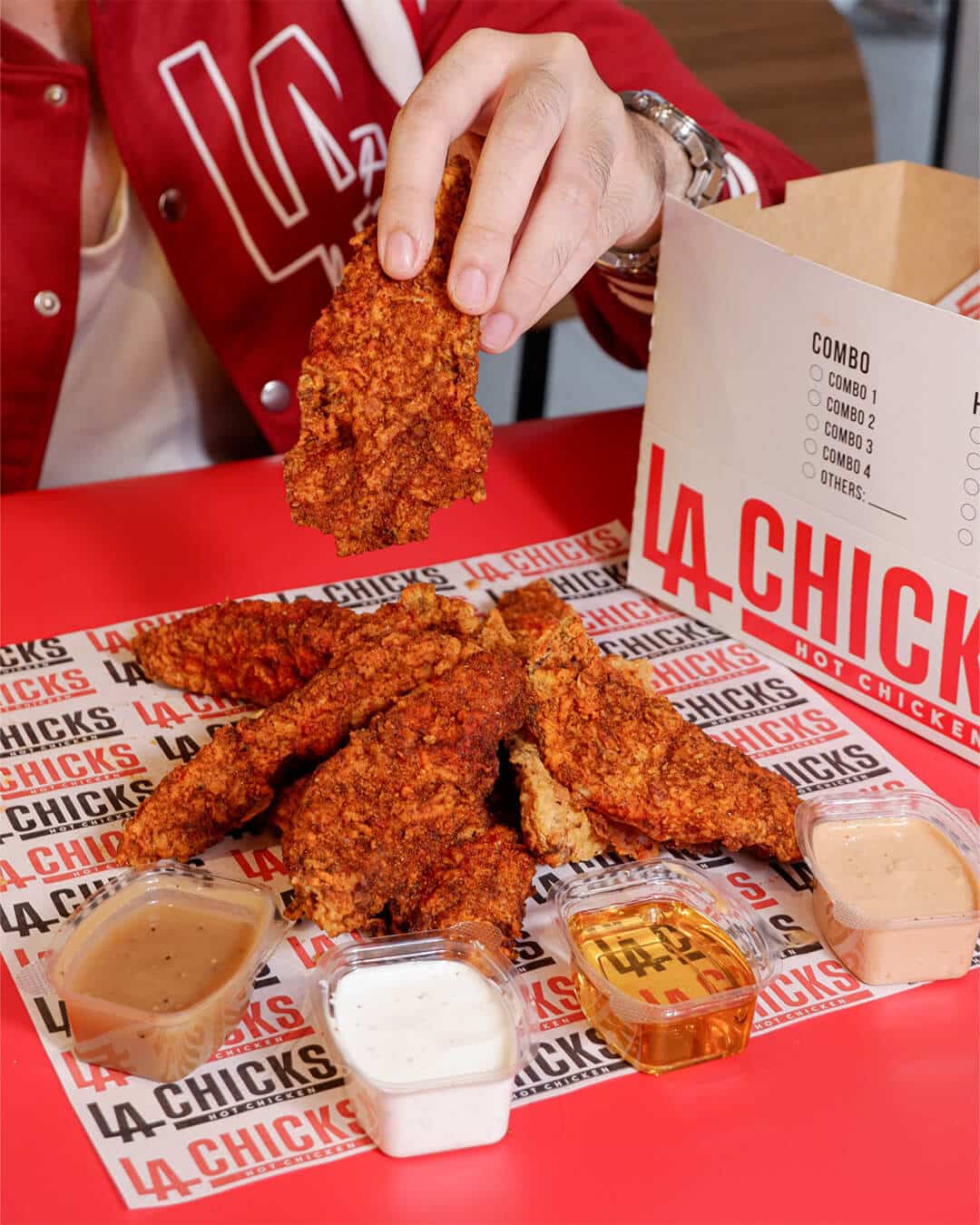 One Hot Year: LA Chicks heats up Manila