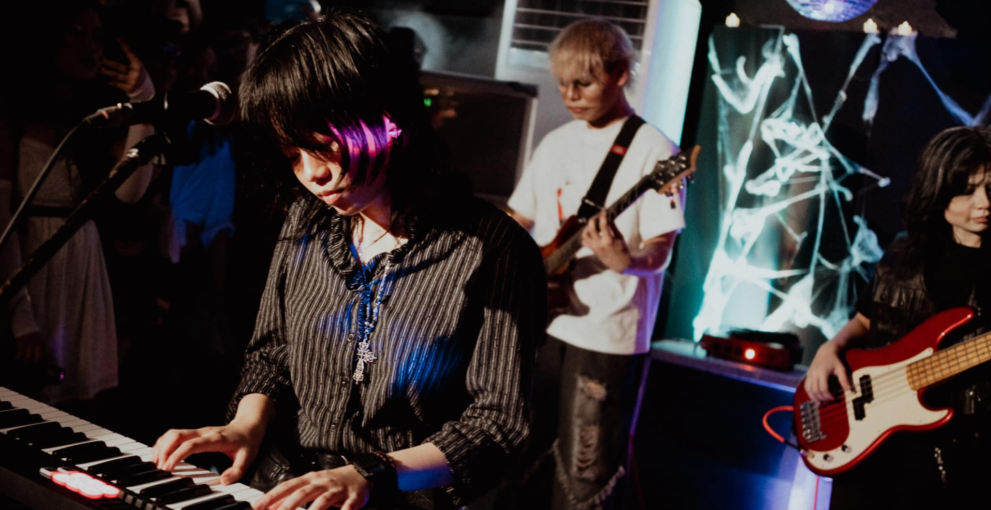 Fans think Viva One is in their golden era with ‘Golden Scenery of ...